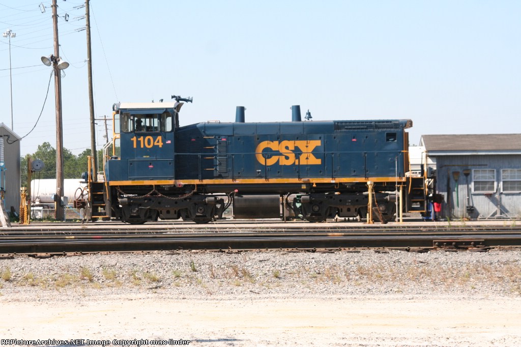 CSX 1104